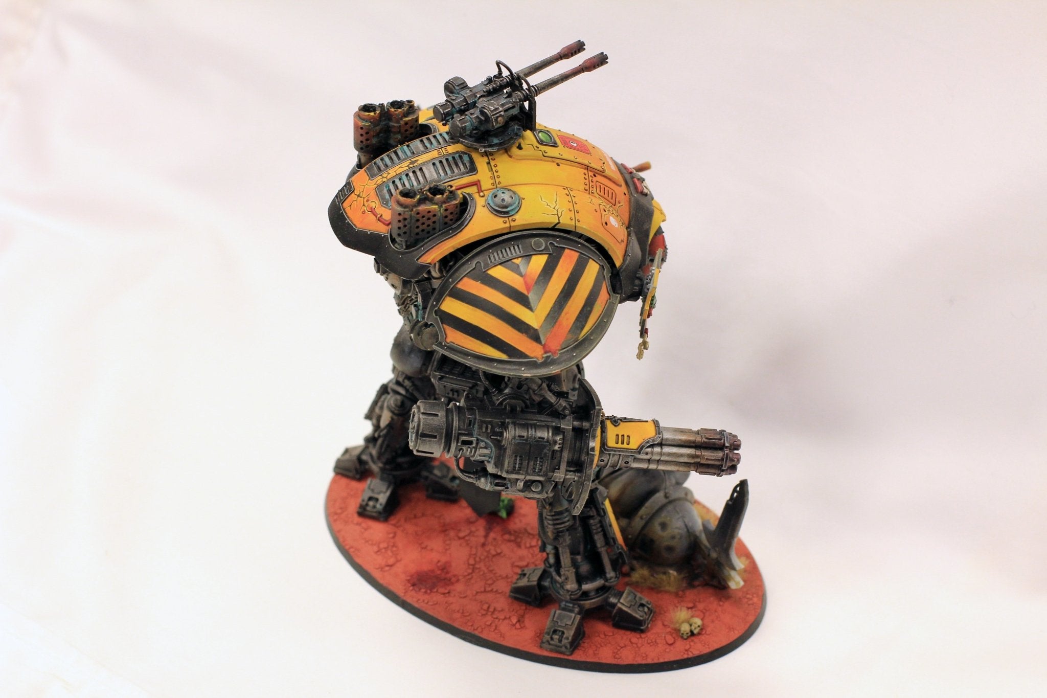 Pro Painted - Warhammer 40K: Imperial Knights - Knight Questoris ...